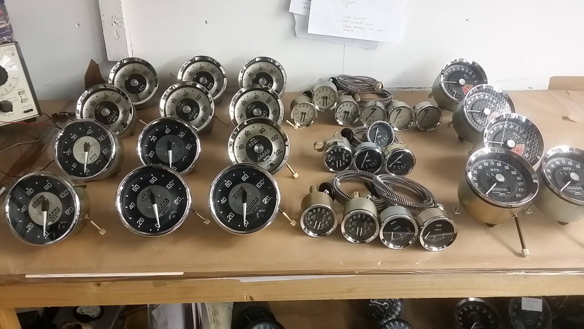 The Gauge Shop - RECONDITIONED SMITHS AND JAEGER GAUGES